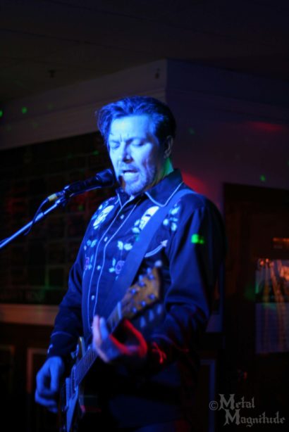 Concert Review: Enuff Z’Nuff and Tracii Guns at The Backstage Pass ...
